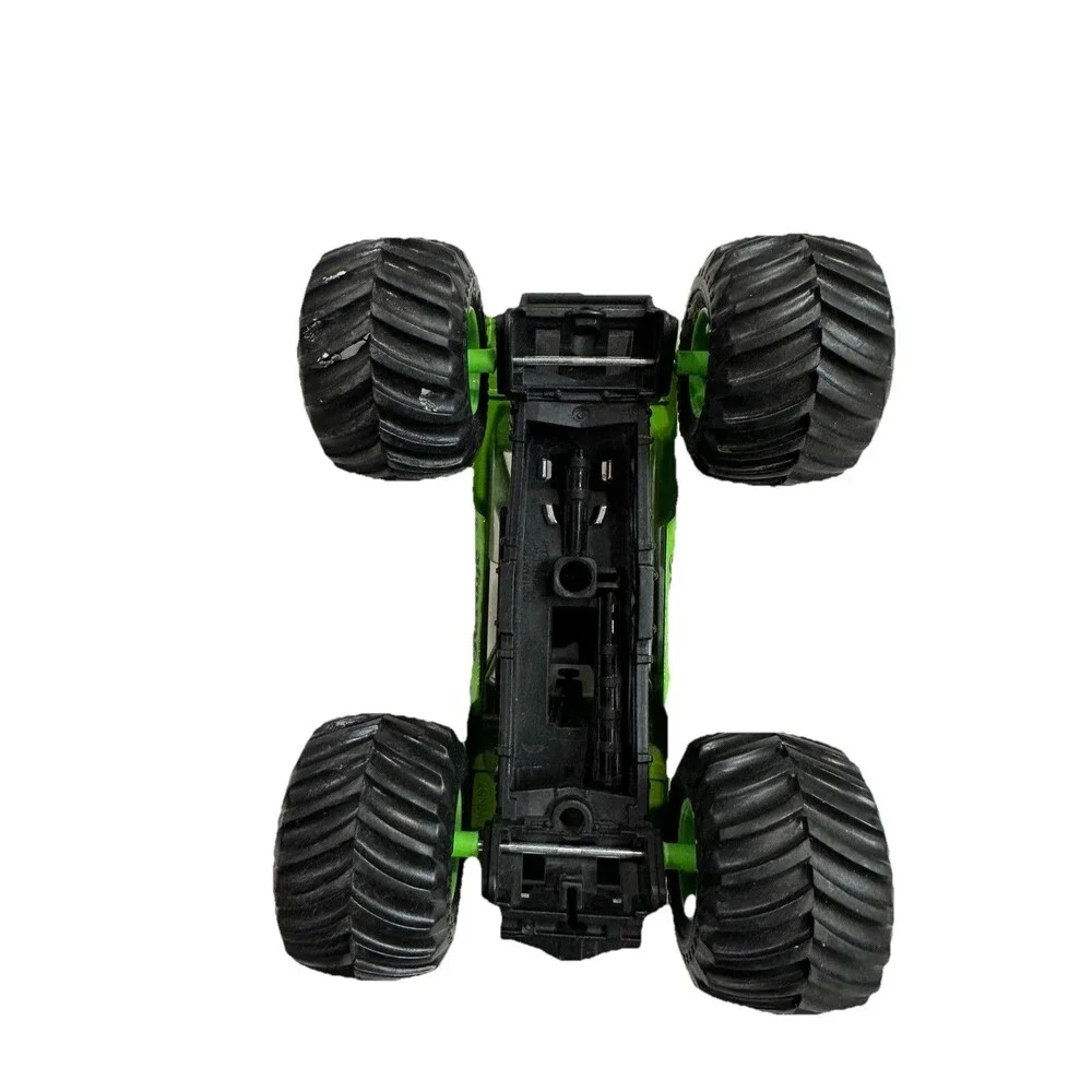 Monster Jam | Toys | Hot Wheels Monster Jam 26 Gas Monkey Garage Die ...